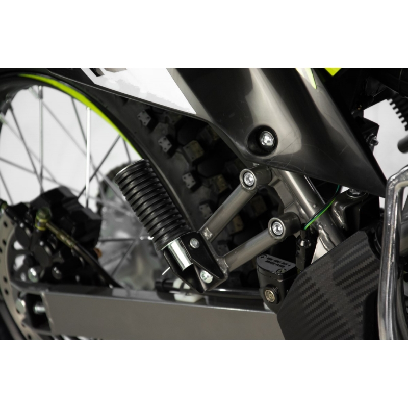 Cross ASIX DEFENDER 150cm3